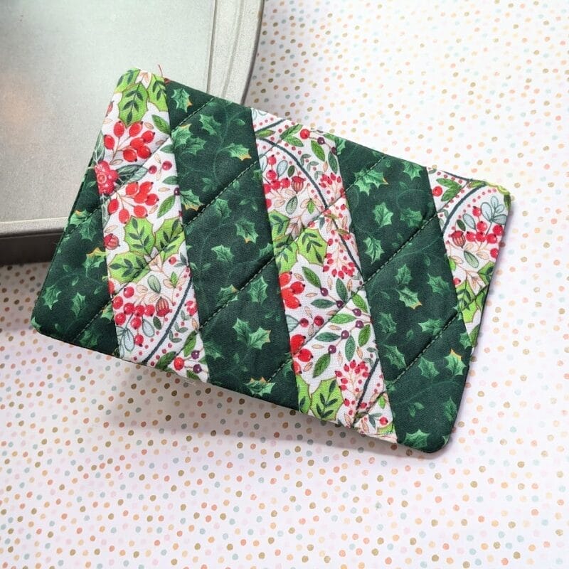 Fingertip Hot Pad - Designs by Little Bee