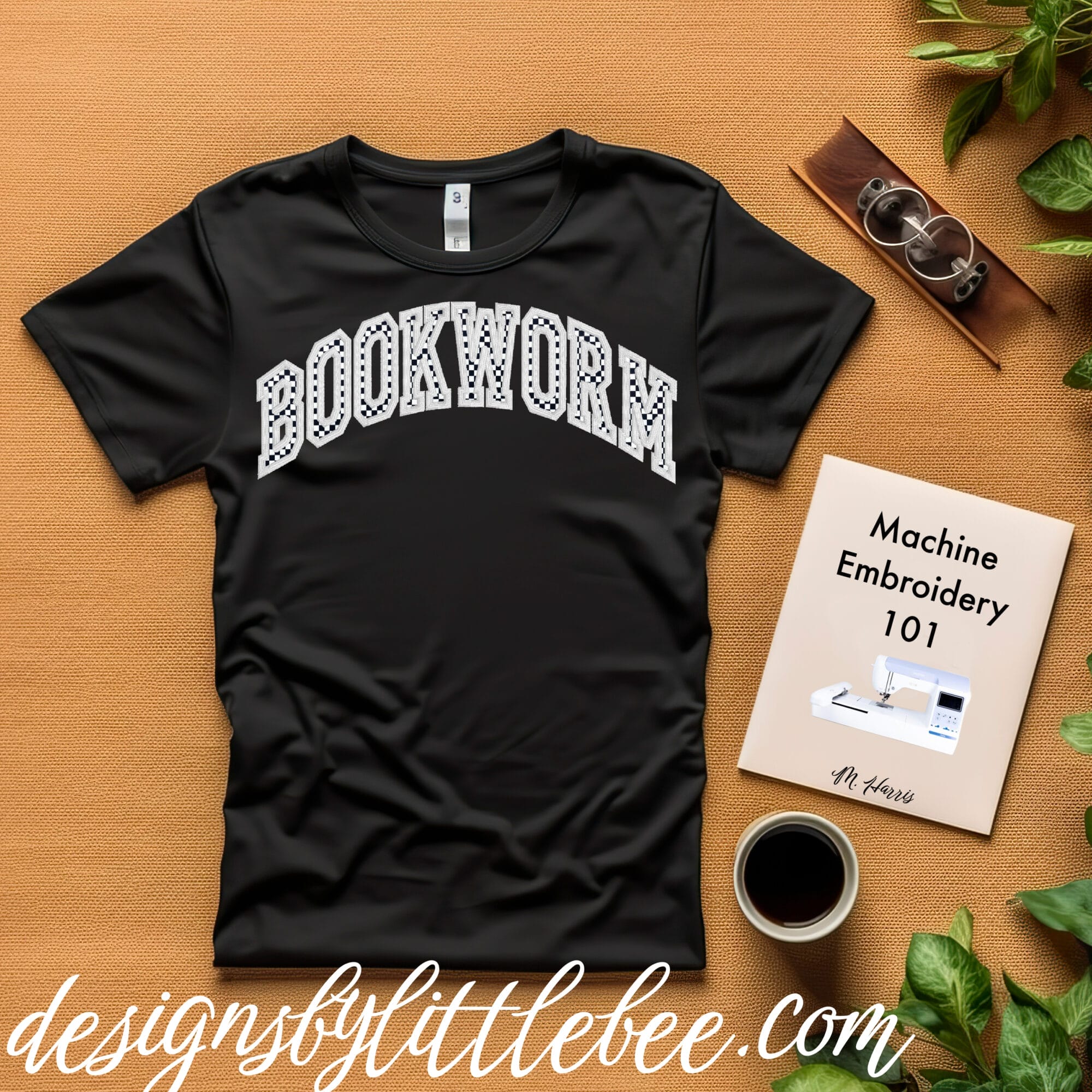 BOOKWORM - Curved Applique - Designs by Little Bee